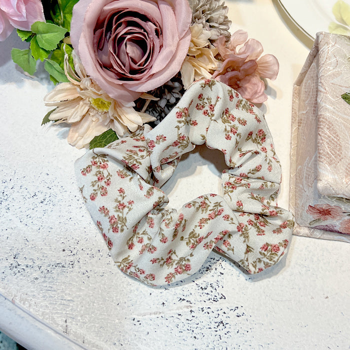 【vintage】リメイクシュシュ – PASTEQIDOR