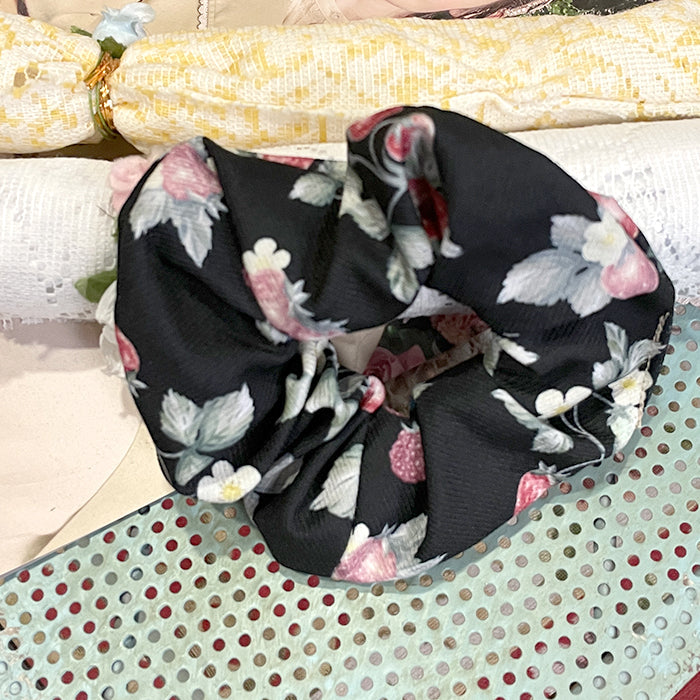 【vintage】リメイクシュシュ – PASTEQIDOR