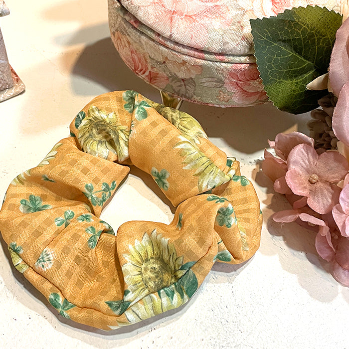 【vintage】リメイクシュシュ – PASTEQIDOR