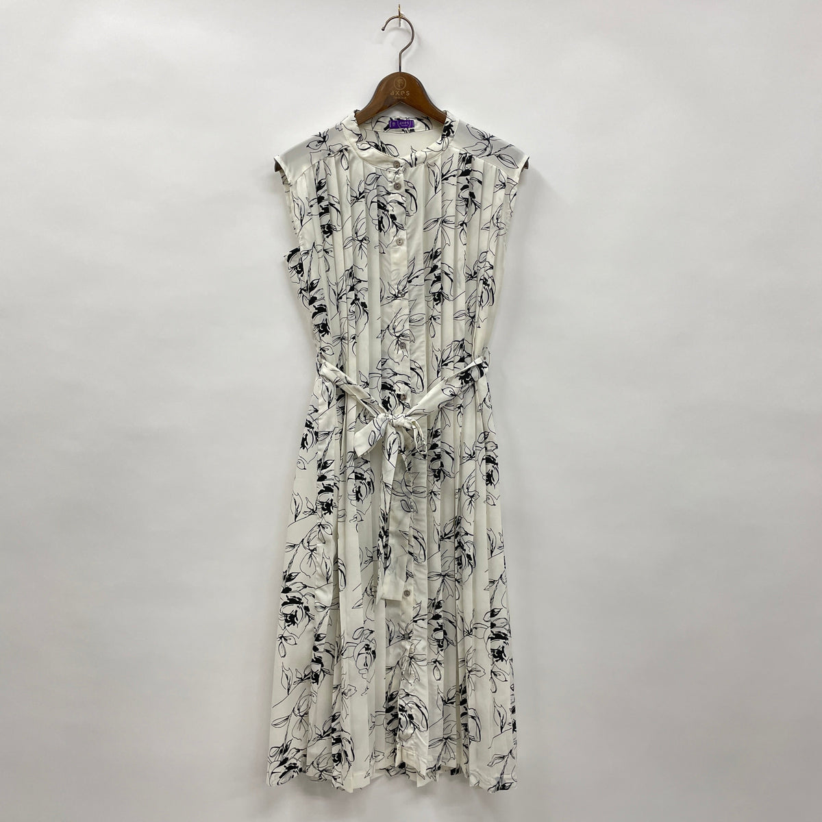 紐ベルト付プリーツ前開きOP – PASTEQIDOR