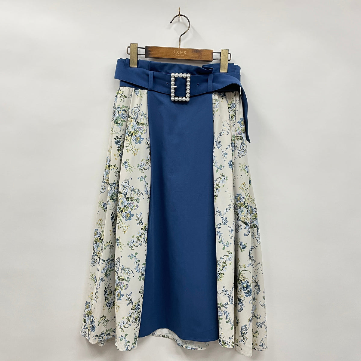 シャビーシックフラワー柄SK – PASTEQIDOR