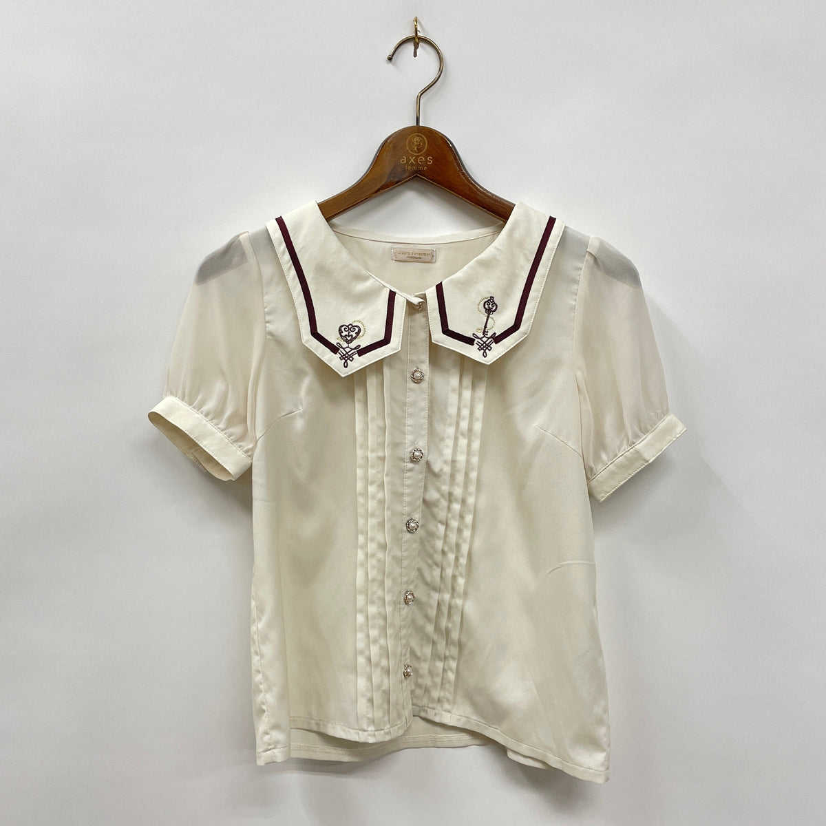 メルヘン刺繍レースタイ付BL – PASTEQIDOR