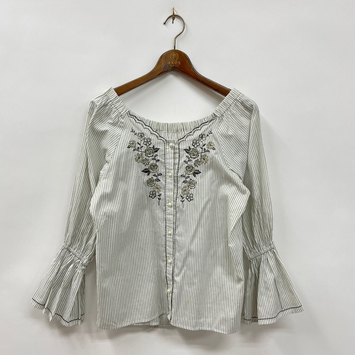 刺繍使いボリューム袖BL – PASTEQIDOR